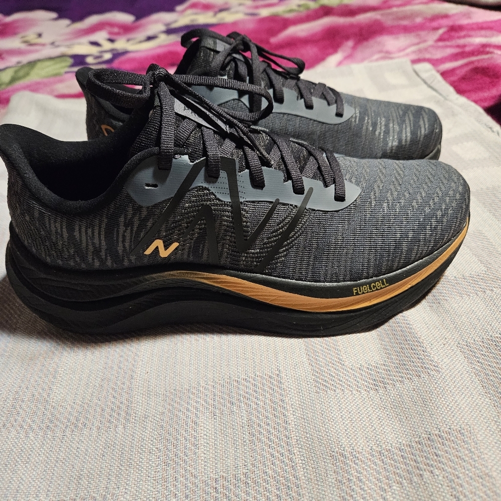 New Balance Fuel Cell - Gem